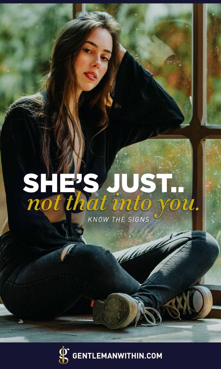 15 Surefire Signs She's NOT Into You (So Move On, Already!)